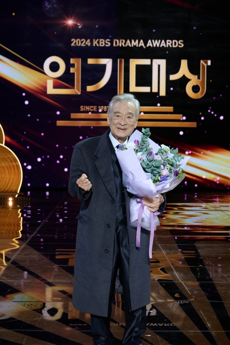 Lee Sun-jae, 91, Oldest Active Actor and Former Politician